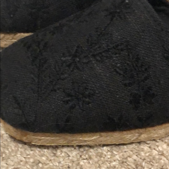 Valley Lane | Shoes | Nwot Black Wedge Sandals | Poshmark